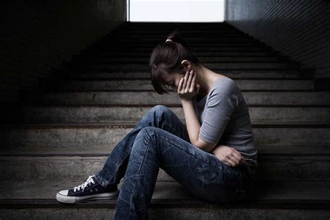Aislamiento Social En Adolescentes Desde La Psicología