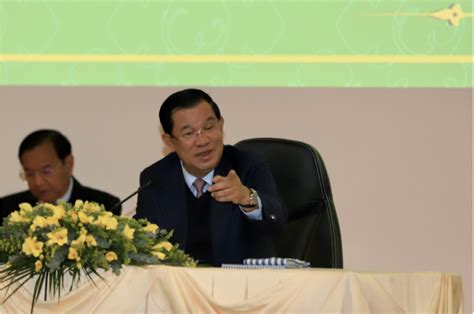 សម្ដេចតេជោ ហ៊ុន សែន អះអាងថា ការចាប់មនុស្សប៉ុនប៉ងធ្វើរដ្ឋប្រហារនៅកម្ពុជា