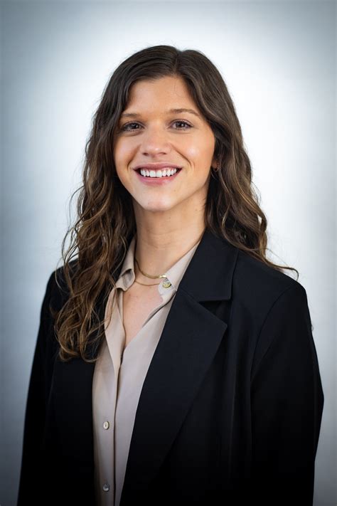 Brittany Leclair Financial Planner — Commonwealth Financial Group