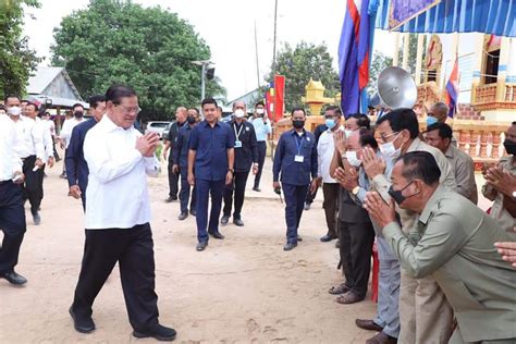 សម្ដេចក្រឡាហោម ស ខេង អញ្ជើញជាអធិបតីក្នុងពិធីបុណ្យបញ្ចុះខណ្ឌសីមាព្រះវិហារ និងឆ្លងសមិទ្ធផលនានា