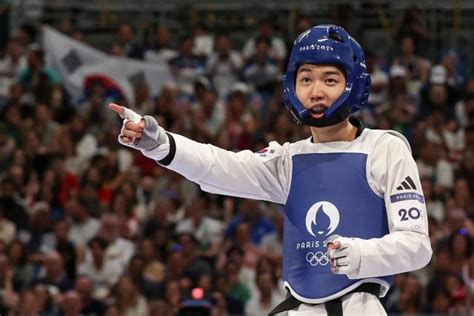 [파리올림픽 2024] 박태준 금빛 발차기 날렸다 태권도 첫金 수확 아주경제