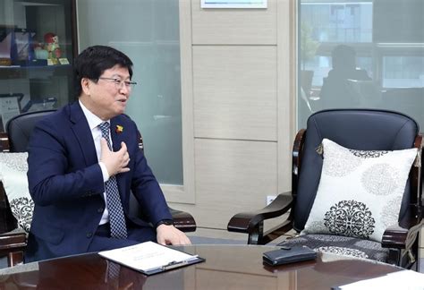 최교진 세종교육감 기초학력‧방학급식 해결 도전 신년 인터뷰 파이낸셜뉴스
