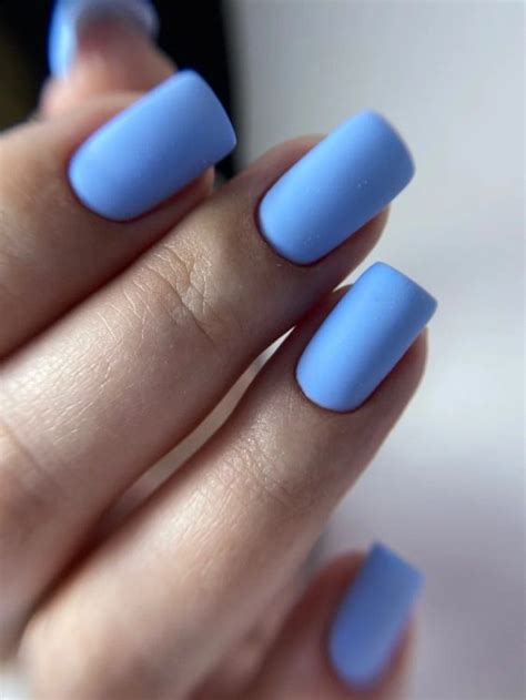 Модні варіанти однотонного манікюру на весну 2023 Читайте на Ukr Net