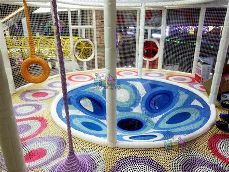 儿童游乐设备 长春彩色平网项目绳网 彩虹绳网 儿童绳网 室内绳网 游乐绳网 绳网乐园 绳网攀爬 绳网设计 儿童乐园 室内乐园 室内游乐 花瓣网