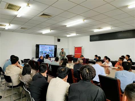 材料科学与工程学院举办 学者论坛”