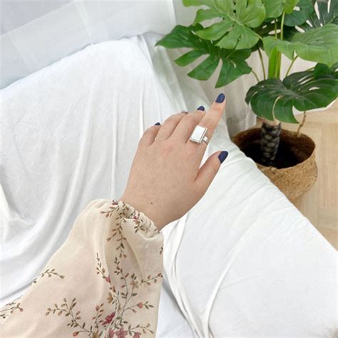 신상레이어드♥ 심플 베이직 자개반지 Ring 자개반지레이어드데일리룩캐쥬얼유니크오피스하객룩오버핏여리핏20대여자