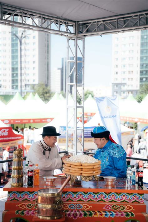 Ерөнхийлөгч УИХ ын дарга Ерөнхий сайд нар Үндэсний их баяр наадмын нээлтэд оролцлоо