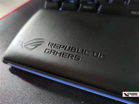 Asus Rog Strix Flare Ii Animate Review A Feature Rich Mechanical Keyboard