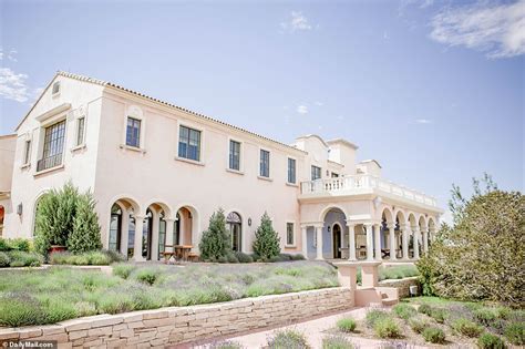 Jeffrey Epsteins 8000 Acre Zorro Ranch In New Mexico Lists For 275 Million Daily Mail Online