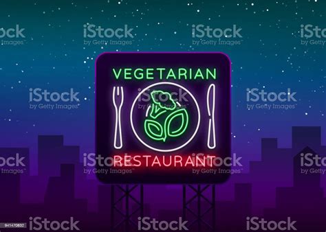 채식 레스토랑 로고입니다 네온 사인 채식주의 기호 밝은 빛나는 기호 채식 음식 테마에 네온 밤 광고 Organical 건강 식품 야채 과일 벡터 일러스트 레이 션 가리기에