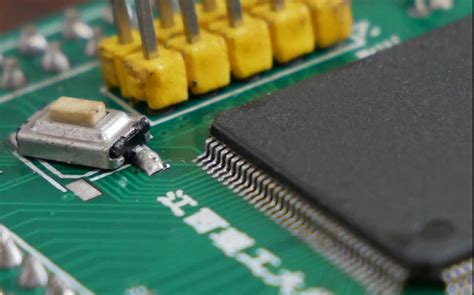 大学生教你焊接老外的芯片 哔哩哔哩 Bilibili