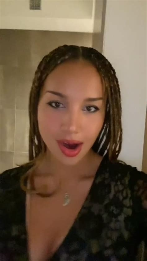 Kiss From Sofia R Sexyceleblover