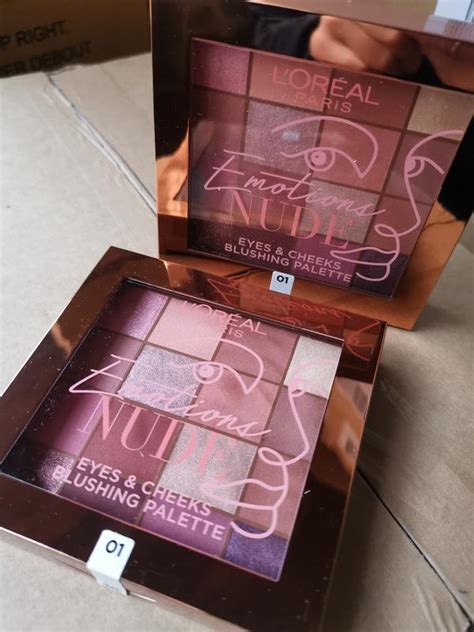 Палетка Loreal — цена 350 грн в каталоге Наборы декоративной косметики Купить товары для красоты