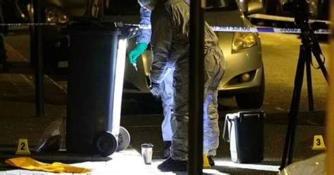 런던은 지금 ‘염산 테러 공포…얼굴에 끼얹어 女 1명 중상 9명 부상