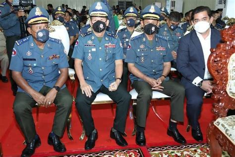 ប្រកាសចូលកាន់តំណែងមេបញ្ជាការកងរាជអាវុធហត្ថខេត្ត ត្បូងឃ្មុំ គេហទំព័រ កាសែត ស្ទឹងមានជ័យ