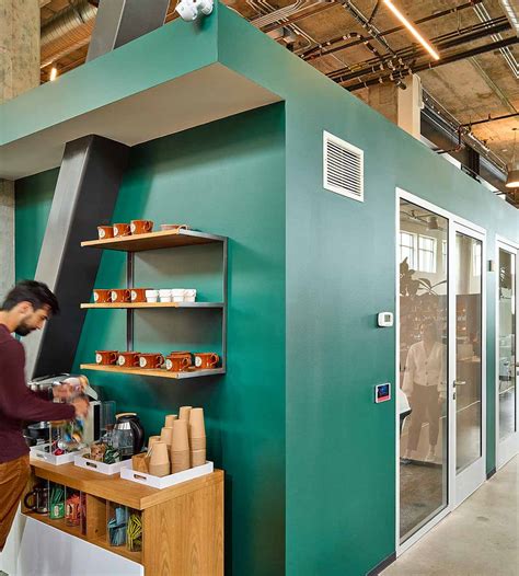 Dr Squatch Headquarters Hitt Contracting