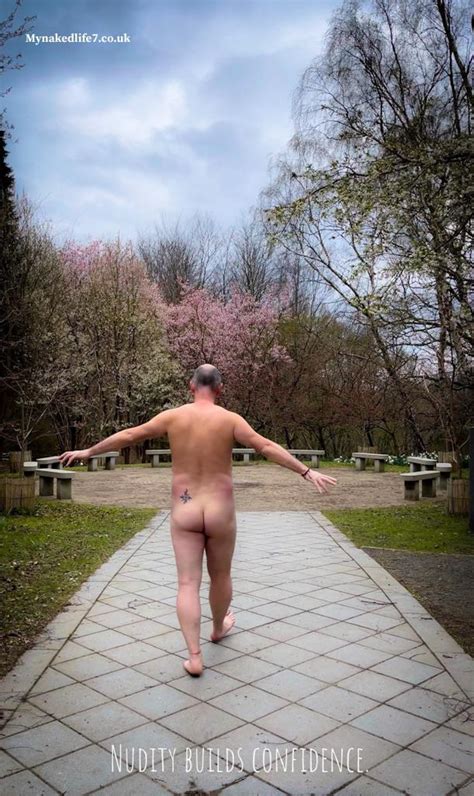 Nudity Builds Confidence R Mynakedlife