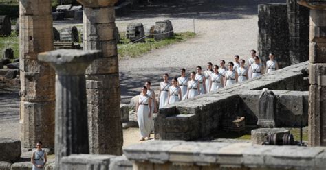 그리스 도쿄올림픽 자국 내 성화봉송 중단