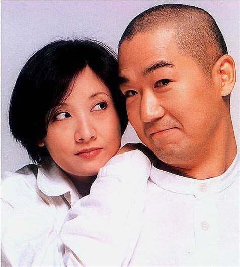 邓婕夫妇甜蜜合影庆62岁生日，张国立偷送情书好浪漫夫妻俩节目全是邓