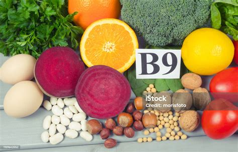 건강 한 제품 및 성분으로 소스 비타민 B9 천연 미네랄 영양 가 있는 식사의 개념 0명에 대한 스톡 사진 및 기타 이미지 Istock