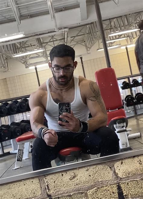Which One Of You Fags Is Gonna A Straight Buff Alpha To Bash You Today