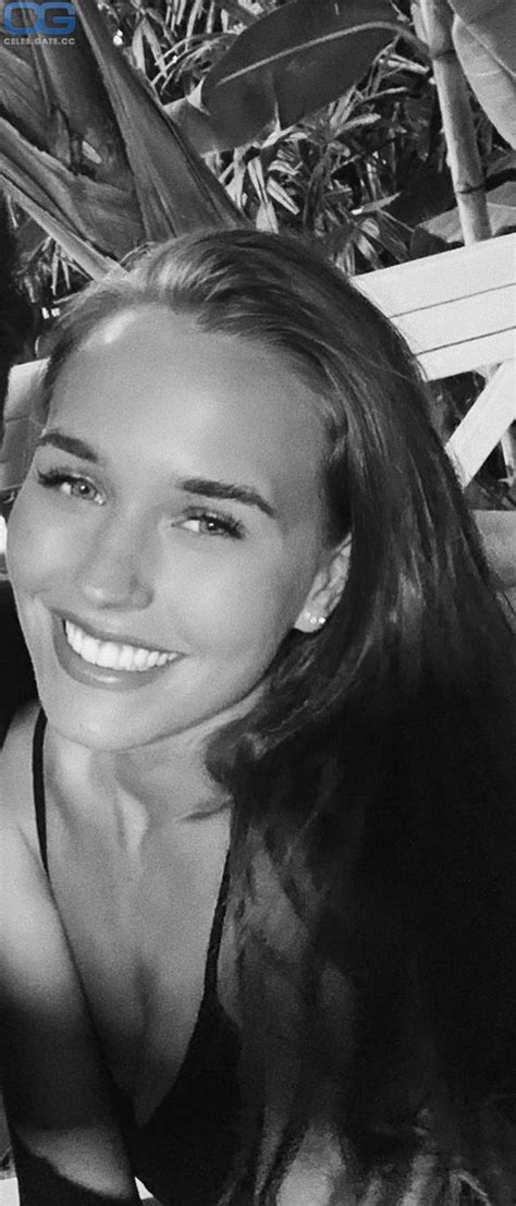 Laura Sophie Mueller Nackt Nacktbilder Playboy Nacktfotos Fakes Oben Ohne