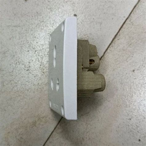 16 Amp Shocket At ₹ 90piece In Kolkata Id 2852572000791
