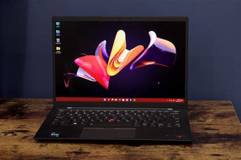 Lenovo ThinkPad X1 Carbon Gen 10 подробный обзор