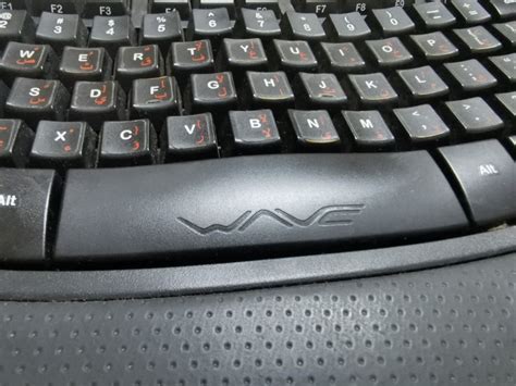 Logitech Wave K350 Ergonomic Keyboard Computers And Tech Parts And Accessories Computer Keyboard