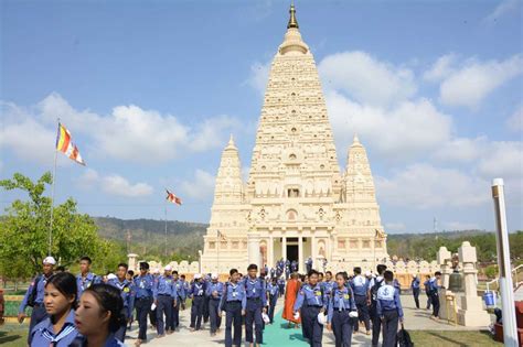 ရေကြောင်းနှင့်လေကြောင်း လူငယ်မောင်မယ်များ ပြည်ထောင်စုနယ်မြေ၊ နေပြည်တော်ရှိ စေတီပုထိုးများနှင့