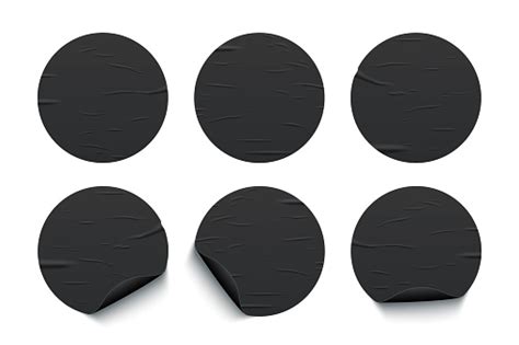 흰색 배경에 격리 된 둥근 검은 색 스티커를 붙입니다 벡터 사실적으로 구겨진 포스터 번들 젖은 기름을 바른 주름 빈 템플릿