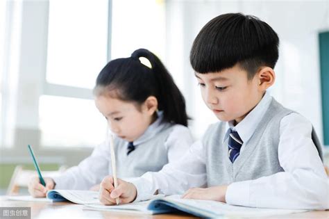 一位老師家長分享：如何糾正孩子寫作業慢的壞習慣，供參考 每日頭條