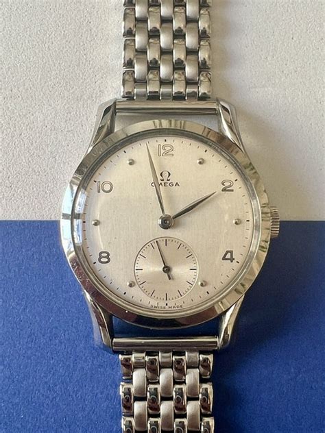 Coin Des Affaires Omega 2487 1 Cal 266