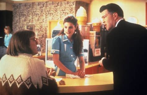‘twin Peaks Season 3 Madchen Amick Talks About Future Of Character Shelly Johnson