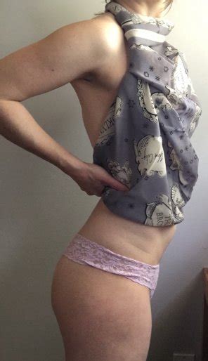 Skirt Lift Porn Photo Eporner