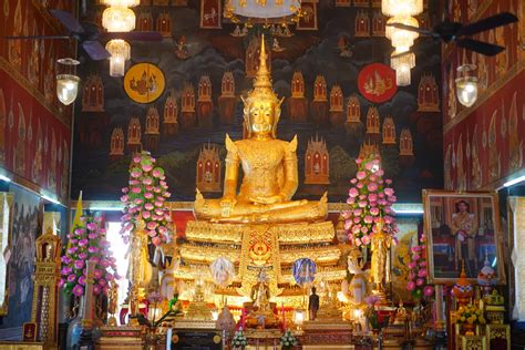 เที่ยว“วัดปทุมคงคา”ไหว้พระพุทธมหาชนก แวะดูแท่นสำเร็จโทษโบราณ