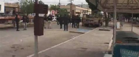 Video Balacera En Pleno Desfile De Torreón Deja Una Maestra Muerta