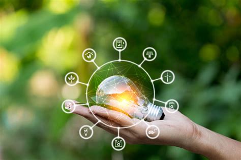 재생 을위한 아이콘 에너지 소스와 전구를 들고 손을 잡고 세계 개념을 사랑해요 개념에 대한 스톡 사진 및 기타 이미지 개념 건강한 생활방식 공장 산업 건물 Istock