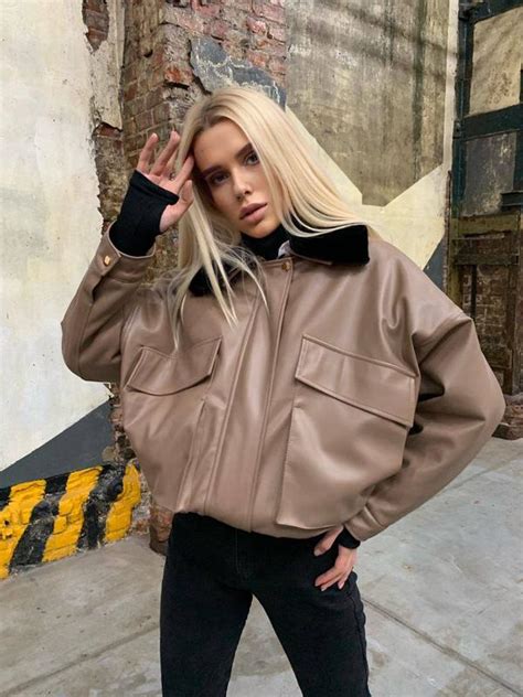 Куртка авіатор — ціна 3000 грн у каталозі Куртки Купити жіночі речі за доступною ціною на Шафі