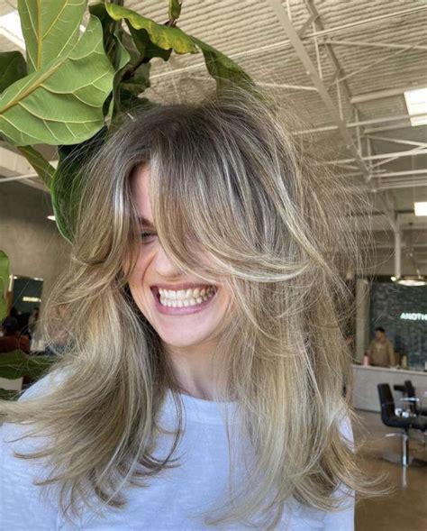 Cute Mid Length Haircuts For Thin Hair