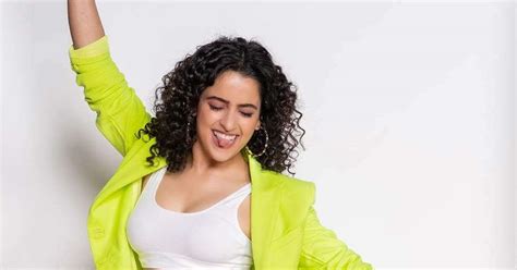 umesh bisht showers praises on sanya malhotra for pagglait