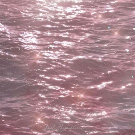 ปักพินโดย Overbite Lunar🌜 ใน Pink♡ ในปี 2025