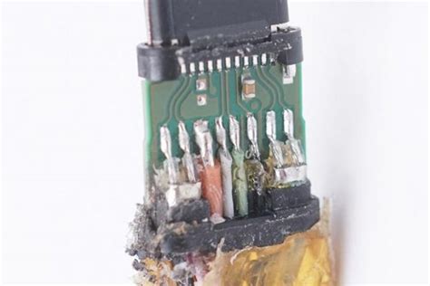 High Quality Thunderbolt Cable Teardown ByteCable