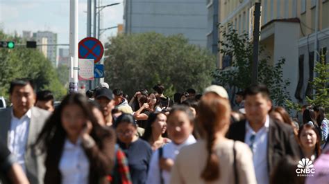 Төрийн өмчийн их сургуулиудын хичээлийн 20 орчим хувийг англи хэлээр оруулна