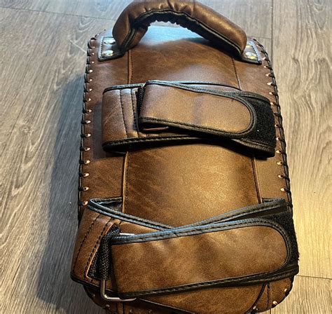 ~子甄彣璟~復古腳靶 踢靶 弧形腿靶 散打 拳擊 泰拳 散打 拳靶 格鬥 泰拳 手靶 訓練靶 武術用品 運動護具 拳擊 跆拳道用品