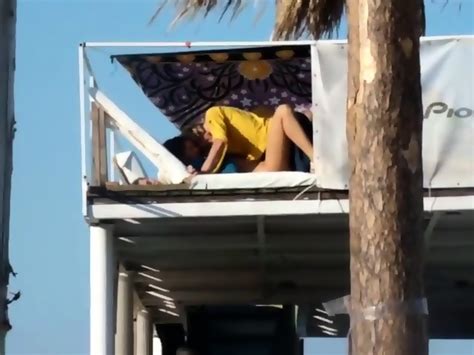 Sex On Public Beach While Friend Sleeping Near Thems Eporner