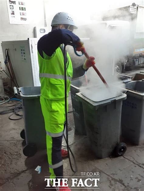 송파구 음식물쓰레기 관리 2년 연속 장관 표창 사회 기사 더팩트