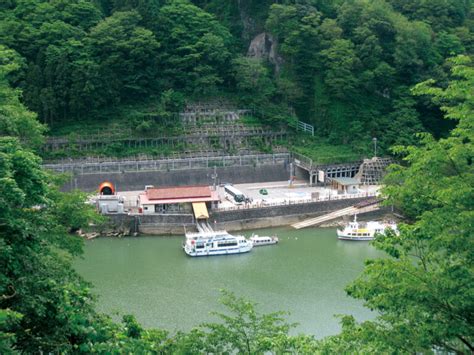 施設案内 庄川峡遊覧船
