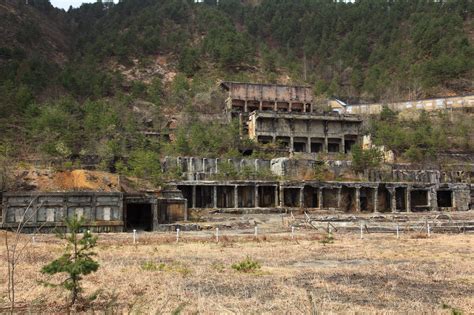 尾去沢鉱山の選鉱場跡 BlueWind商用利用可のフリー写真素材