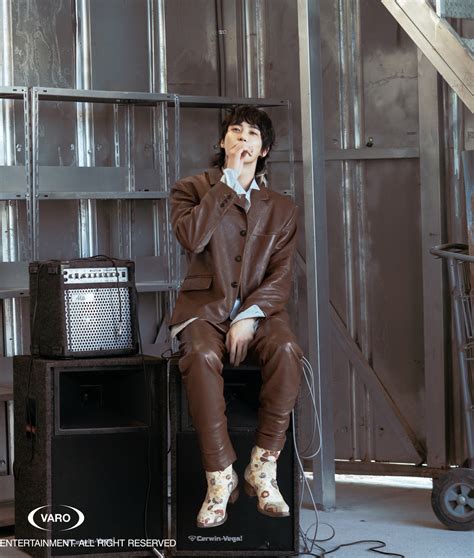 더쿠 애기때랑 앉아있는 자세가 똑같아